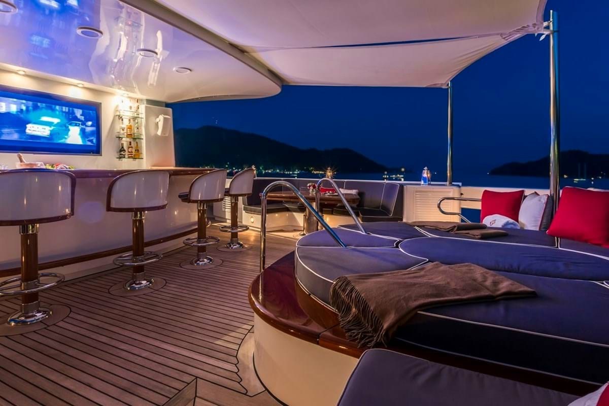 Yacht OLYMPUS, Feadship | CHARTERWORLD Luxury Superyacht Charters